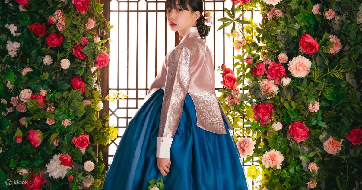 Hanbok Label Hitam & Foto Luar Ruangan & Pengalaman Studio Hanok - Klook Indonesia